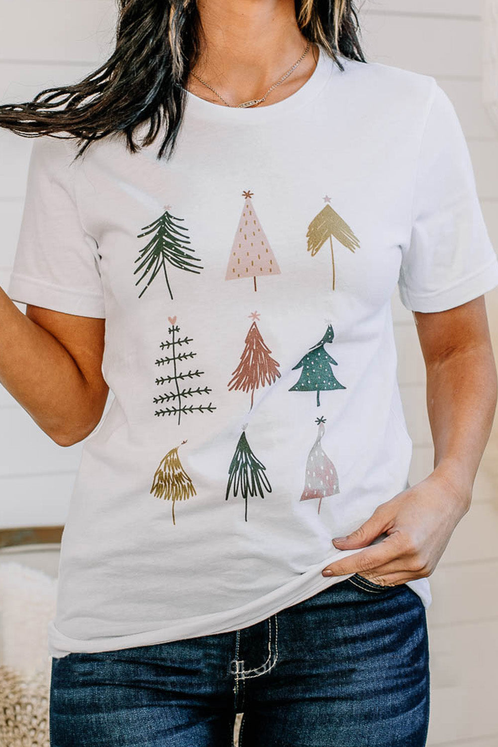White Christmas Tree Graphic Tee – MasseyRanchWear